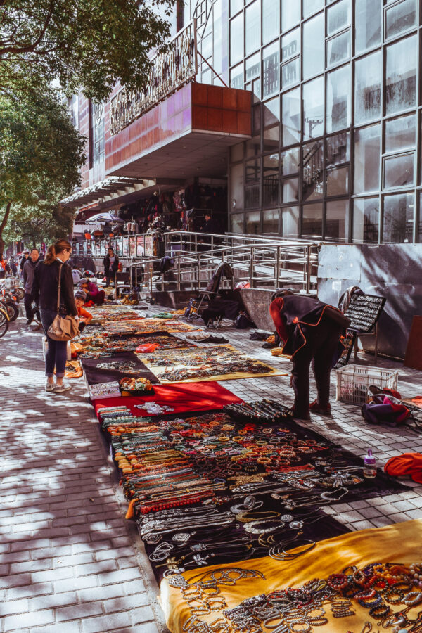 South Bund Fabric Market: The Best Stalls To Visit • Svadore