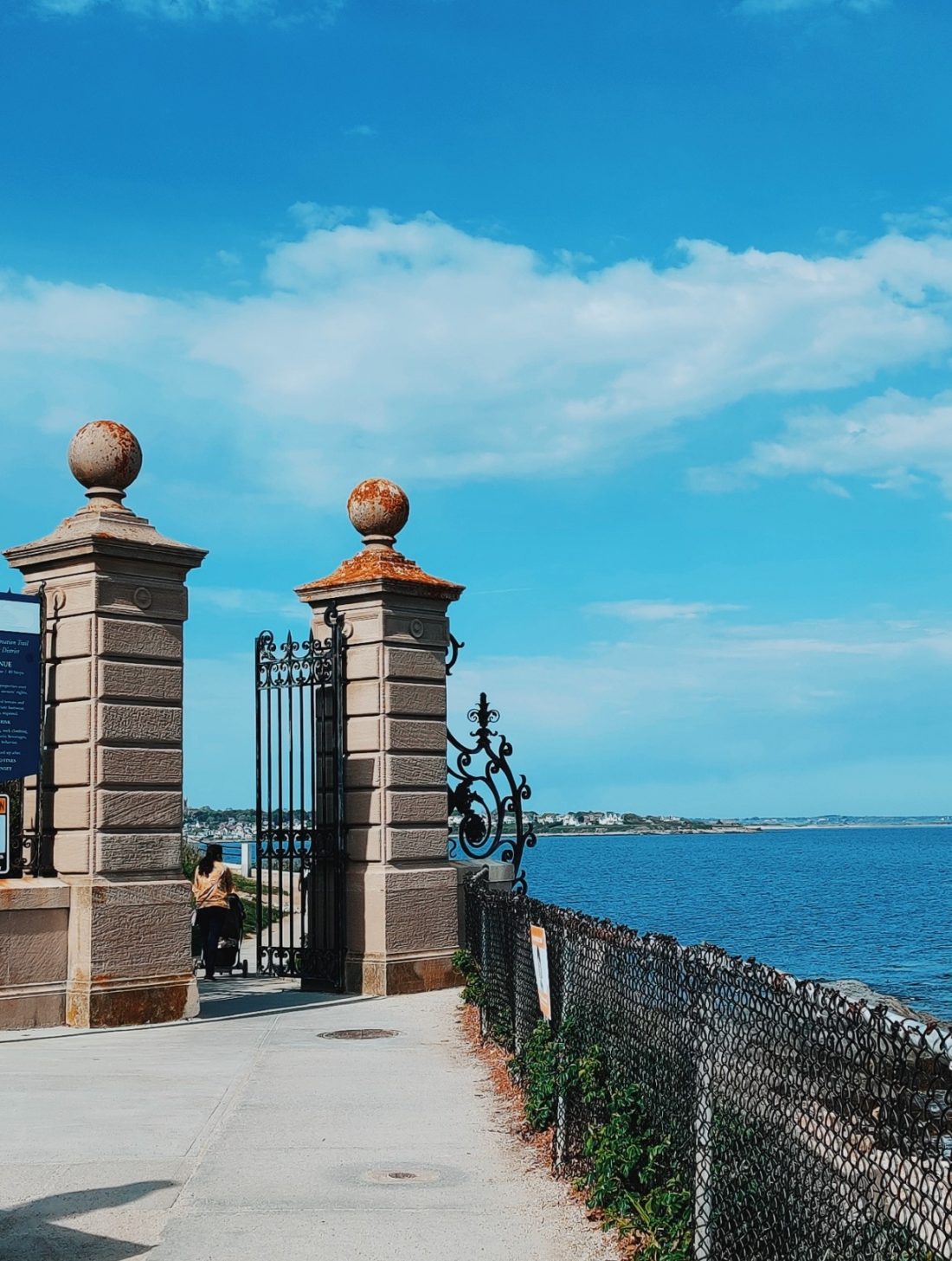 Visit Cliff Walk & 40 Steps in Newport, Rhode Island • Svadore