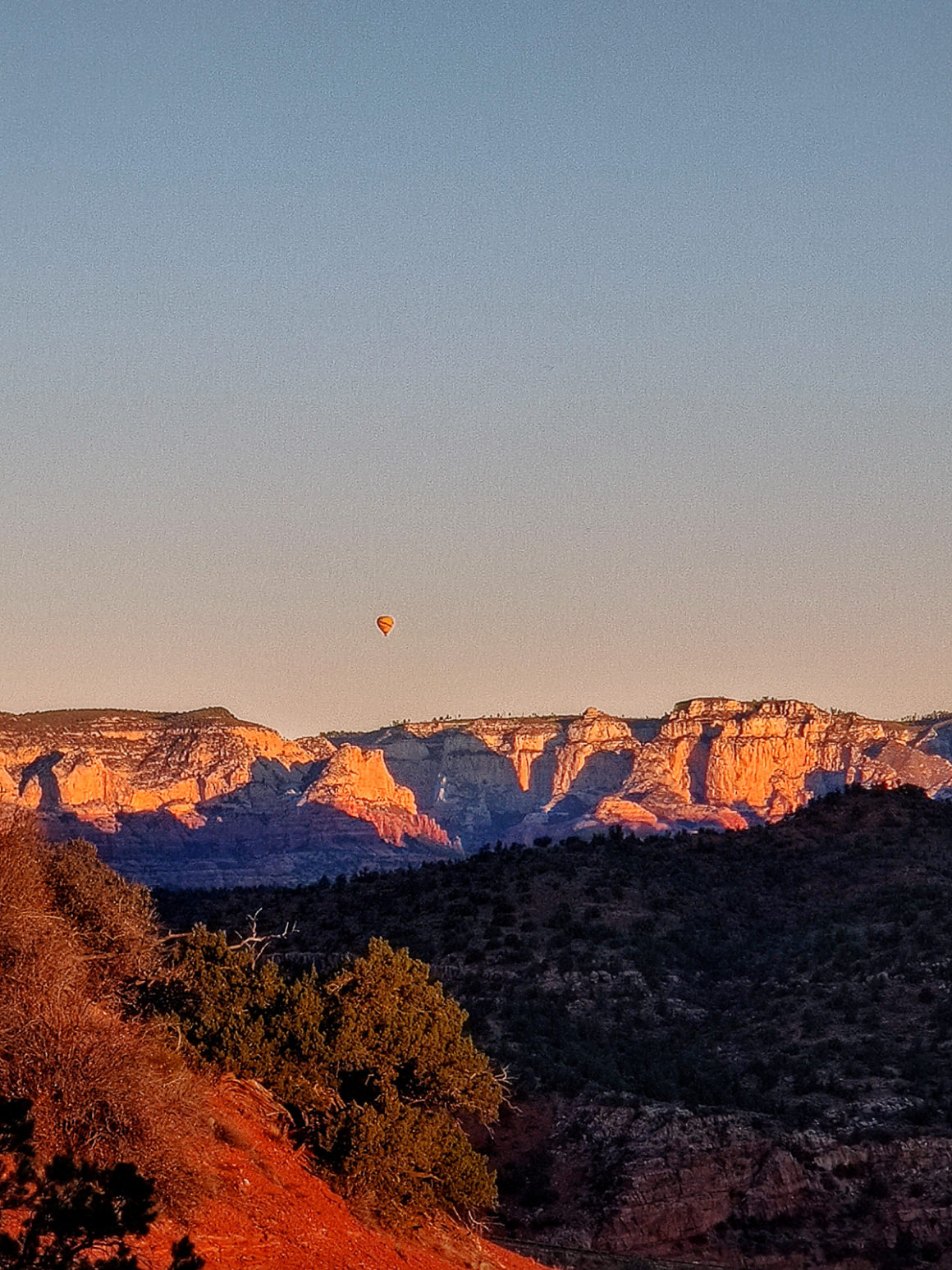 My Experience Hiking Cathedral Rock Trail Vortex in Sedona • Svadore