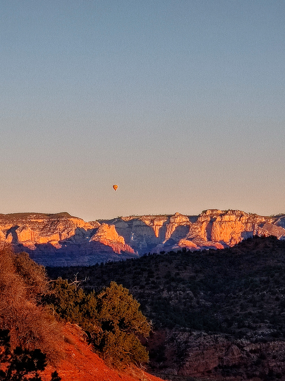 My Experience Hiking Cathedral Rock Trail Vortex in Sedona • Svadore